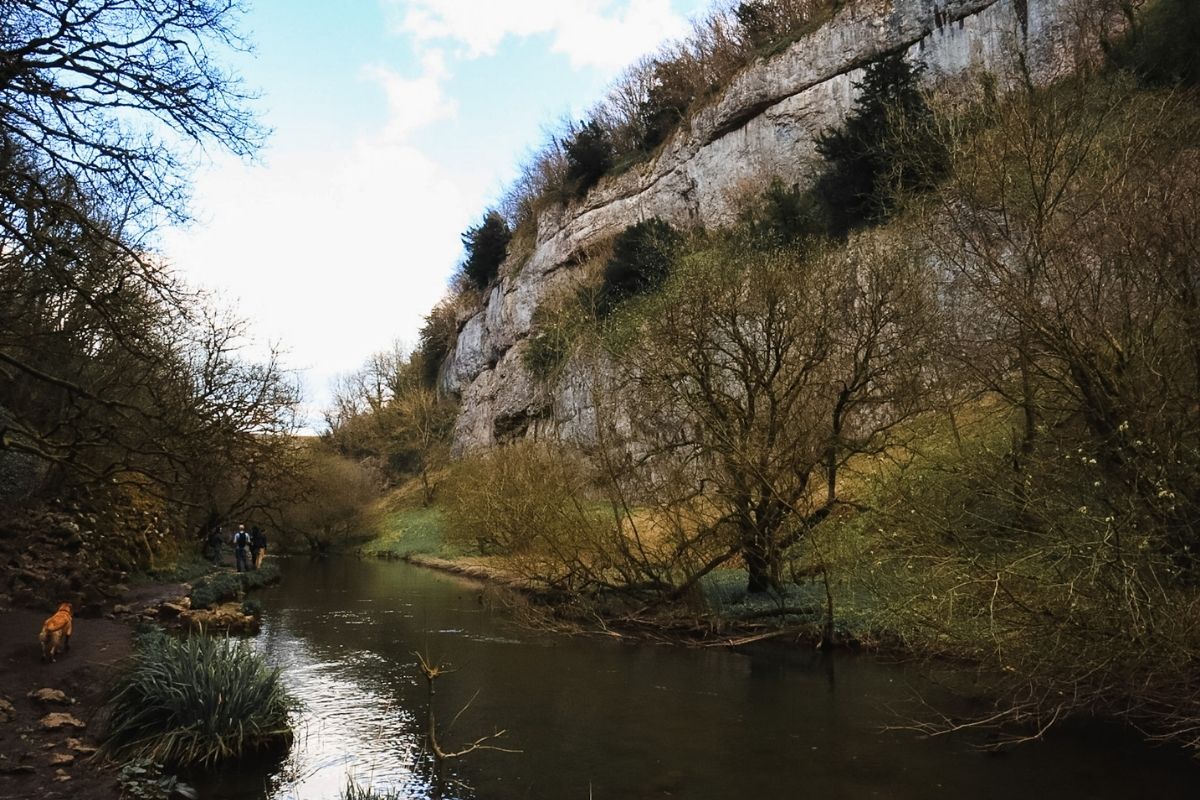Chee Dale Stepping Stones And Circular Gorge Walk