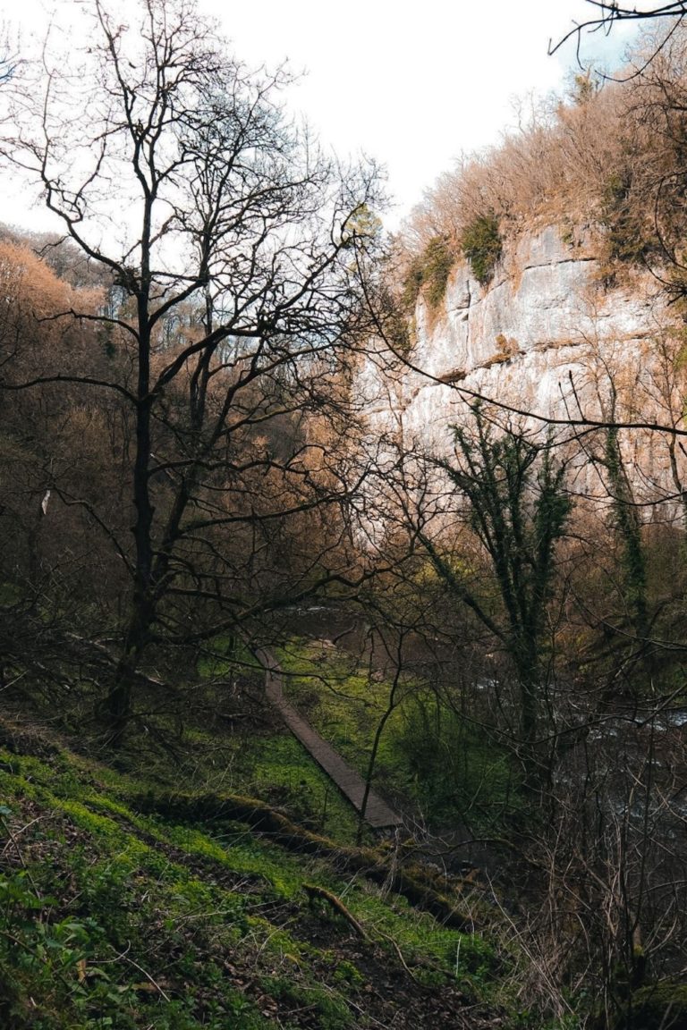 CHEE DALE CIRCULAR WALK + INCREDIBLE STEPPING STONES