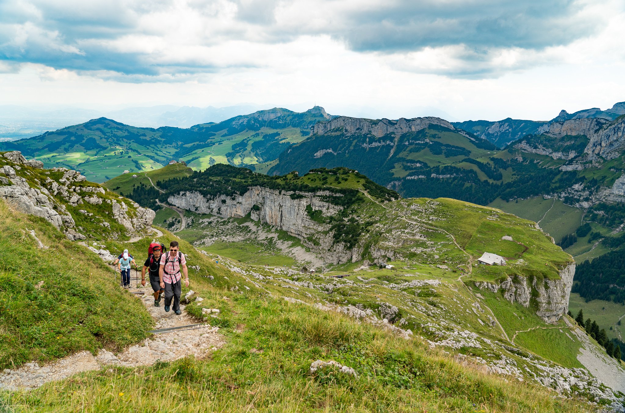SCHÄFLER RIDGE HIKE IN APPENZELL: COMPLETE GUIDE