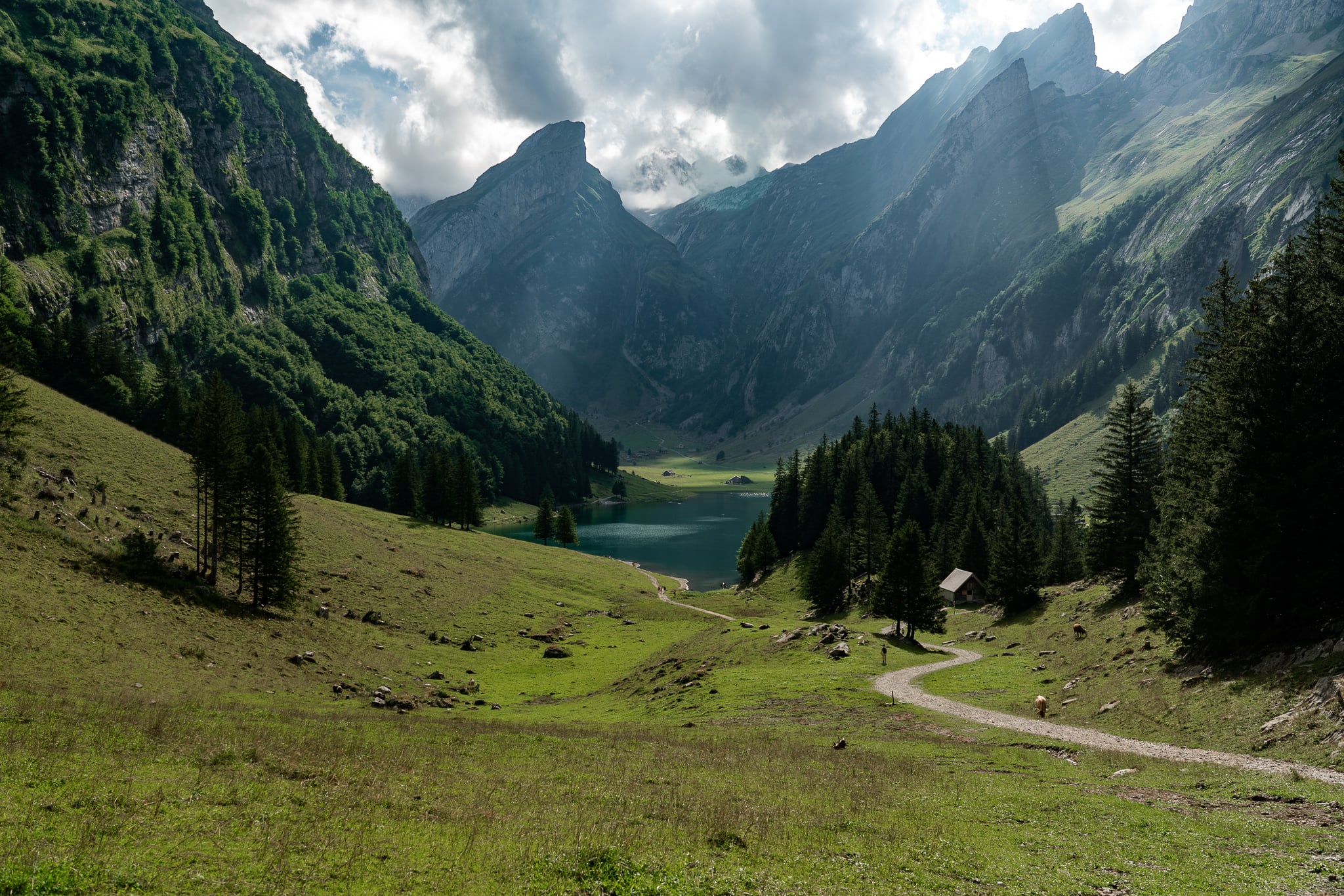 Seealpsee Hike In Appenzell, Switzerland: Trail Route Guide And Map