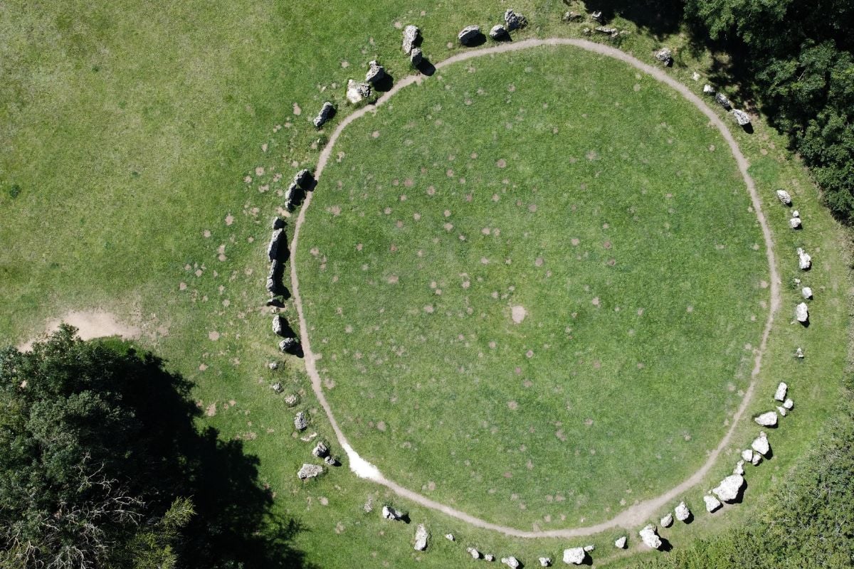 Best Cotswolds Walks: 15 Phenomenal Circular Routes