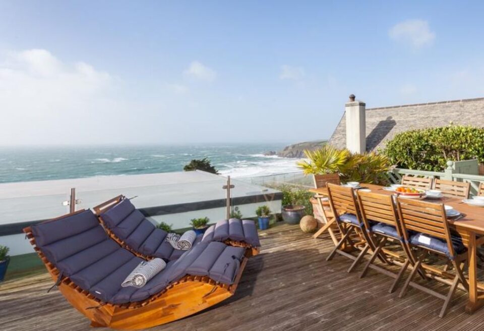 7 Best Cornwall Cottages By The Sea With A Hot Tub