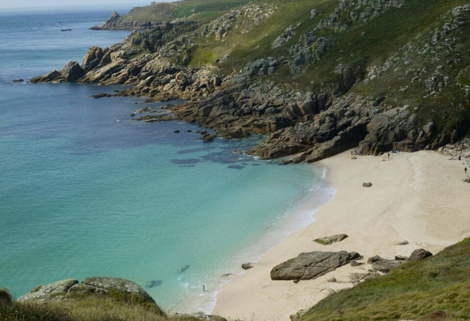 7 Best Cornwall Cottages By The Sea With A Hot Tub